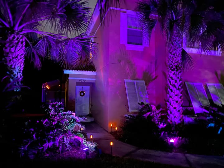 Disney Theme Home! Private Heated Pool! - Kissimmee, FL