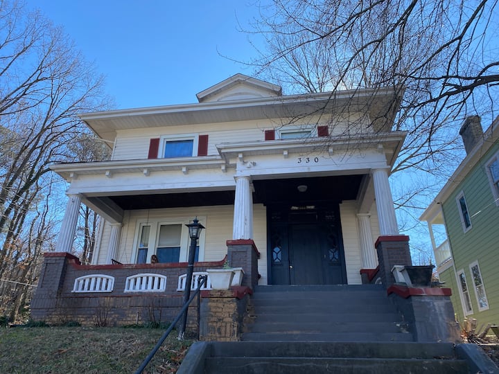 House In Historical Petersburg - Petersburg, VA