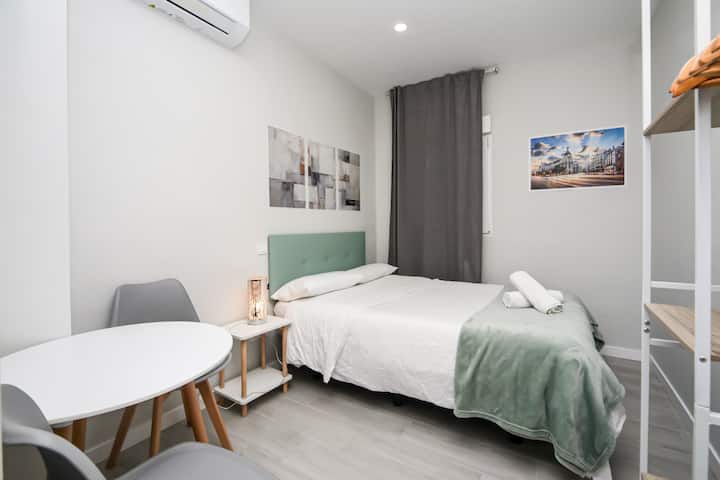 Lena Suite Hotel. Privado Y Acceso Independiente. - Madrid