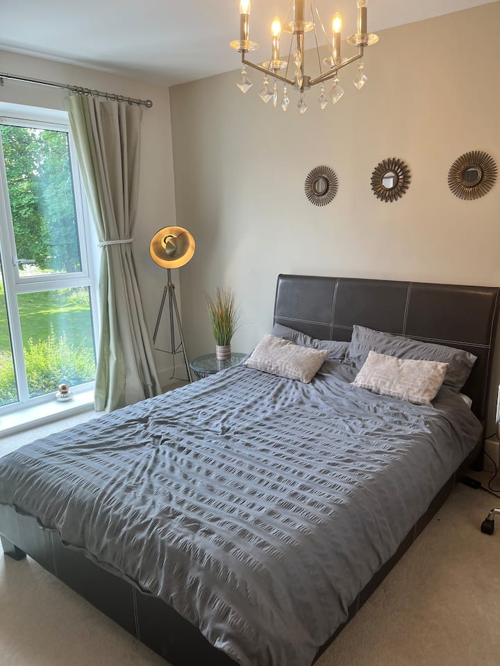 A Double Room With En-suite Near Goodwood - Chichester