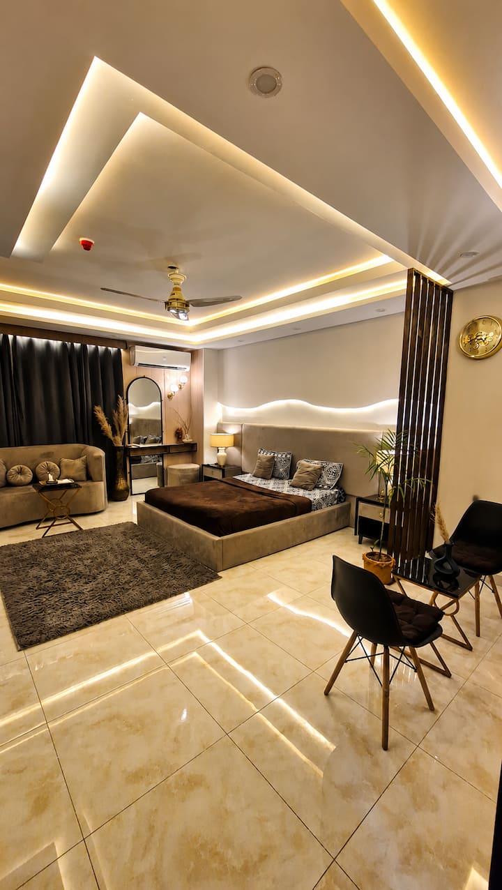 Luxury Studio | 55" Tv | Self Checkin Pavallion 99 - Islamabad