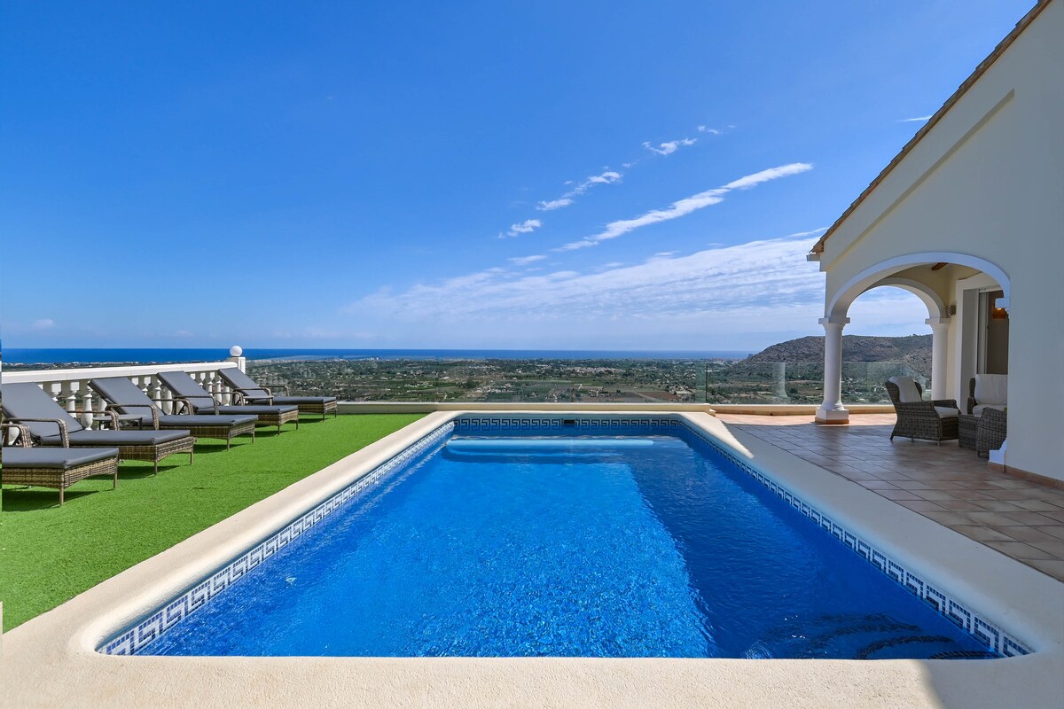 Villa Arenja with private pool, 12 people - Villas for Rent in Muntanya ...