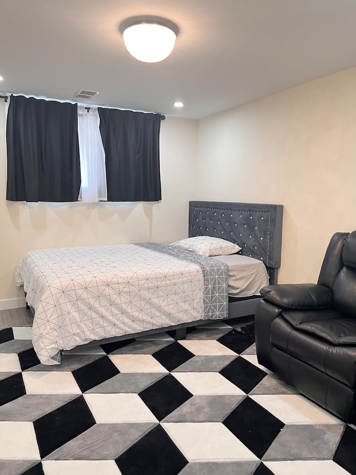 Brand New Accommodation - Calgary