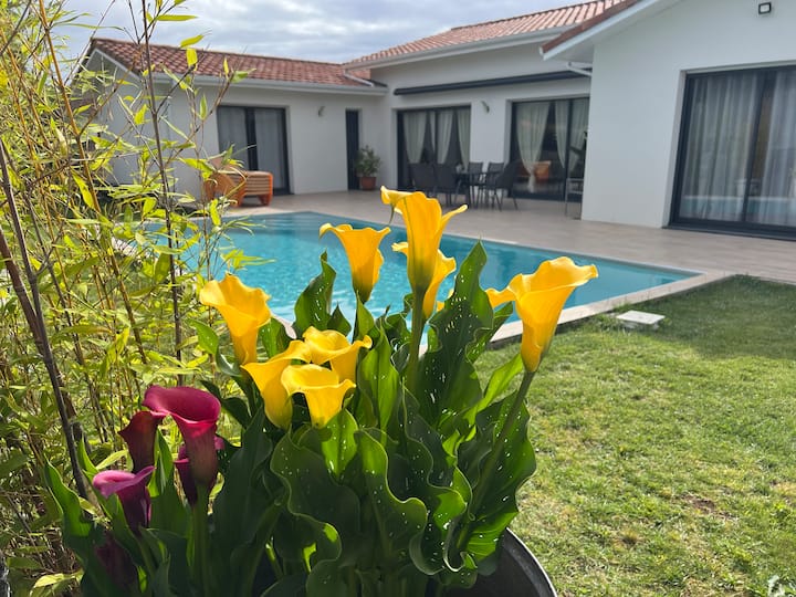 Villa Avec Piscine Chauffée - Bias