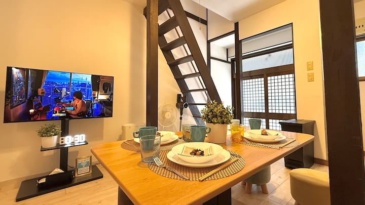 Namba/usj 15 Min Drive, Namba Nearby, Whole House - Osaka