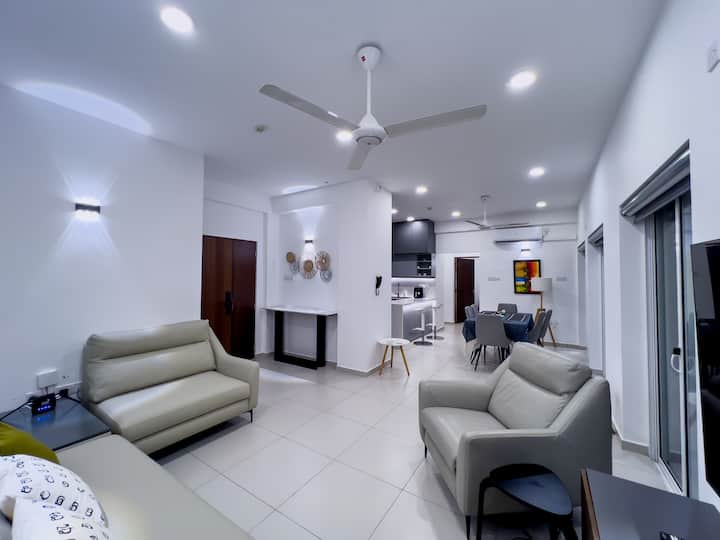 Noel's Escape - Colombo