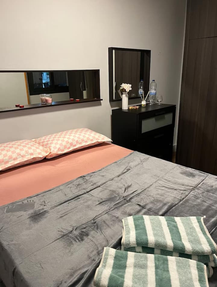 Tu Habitación Con Baño Privado - Castelldefels