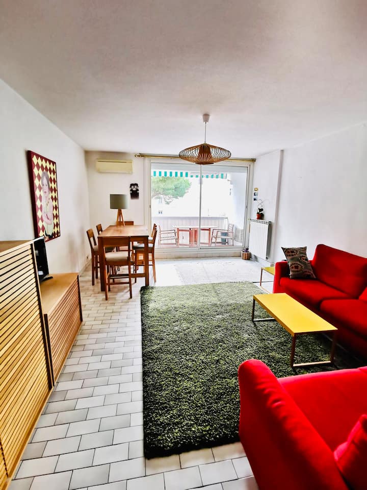 T3 Lumineux Avec Terrasse & Parking – Proche Plage - Port Camargue
