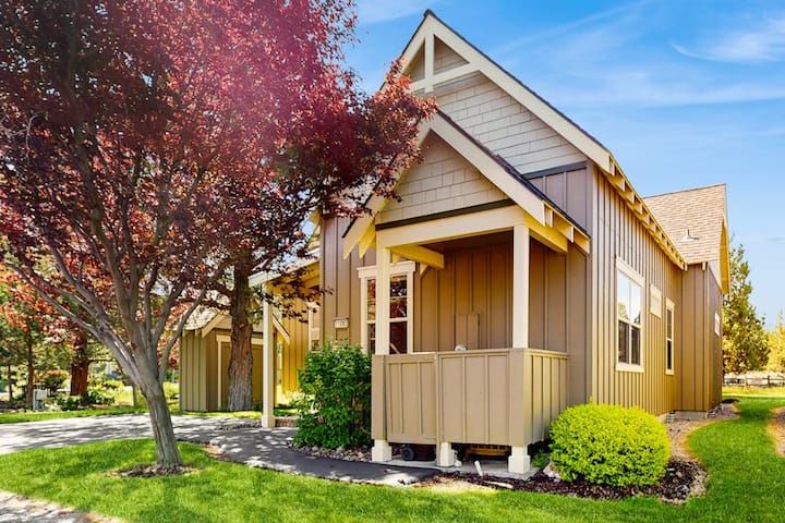 2br Home W/ Patio, Bbq Grill, & Eagle Crest Access - Eagle Crest, OR