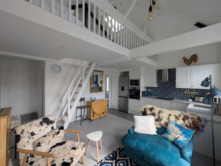 Fabulous Fore Street Hideaway - Topsham
