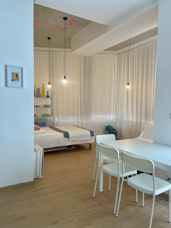 Loft Style Studio In Riquier - Nice