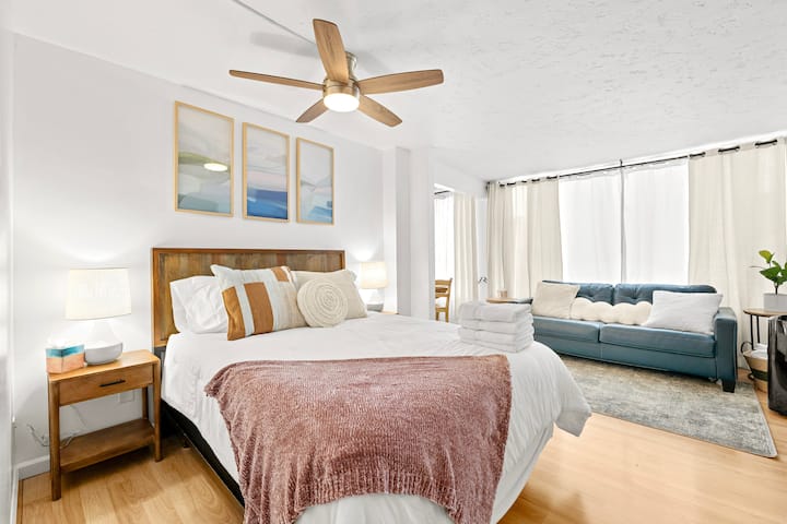 Riverwalk Gem | Downtown Charm - Reno, NV