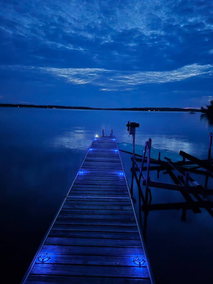 Cozy Country Cottage - Kawartha Lakes