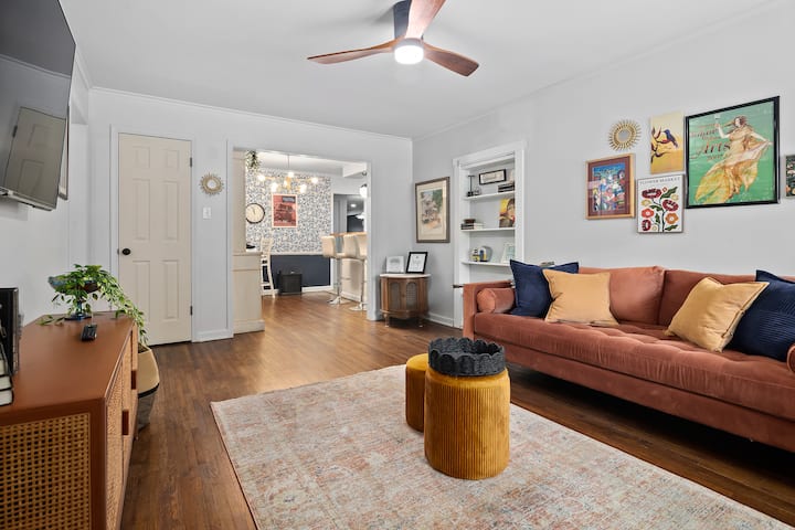 Rockford Retreat/top 5%/hot Tub/travel W/ Purpose - Tulsa, OK