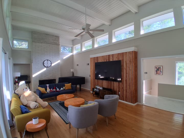 Charming New England Retreat | 4br Home On 2 Acres - Fairfield, CT