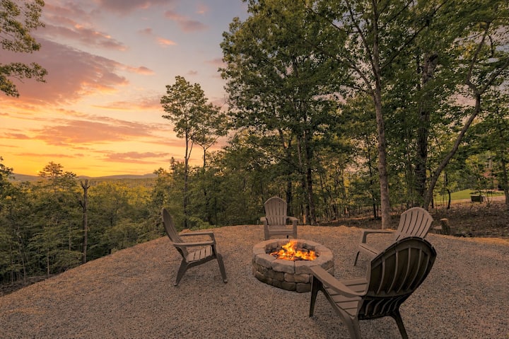 Cabin W/ Views + Private Suite Near Blue Ridge - Nottely Lake, GA