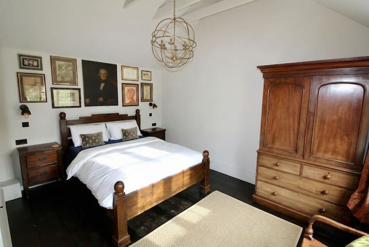 Cow Shed Barn Keston Greater London - Bromley