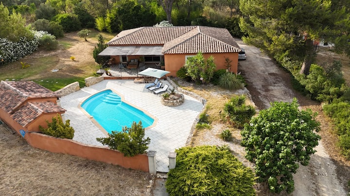 Agréable Maison Avec Piscine Et Clim - 6 Personnes - La Fare-les-Oliviers