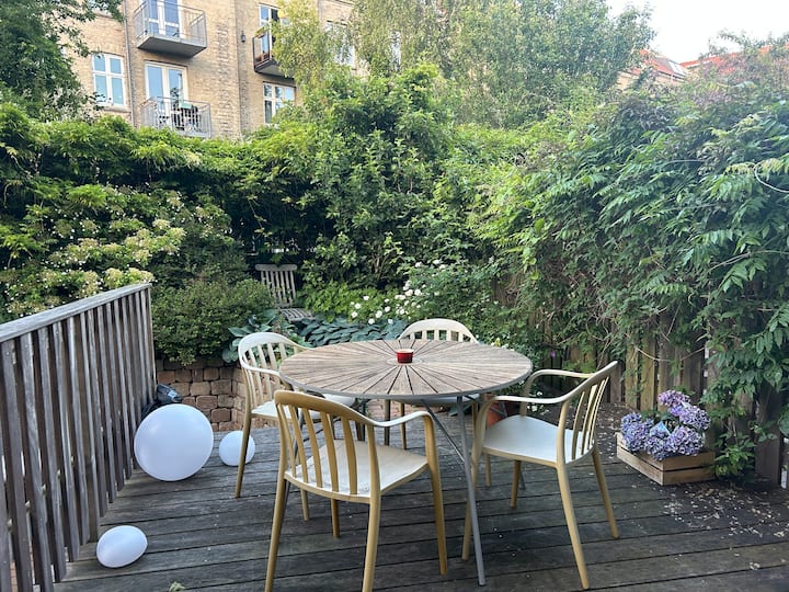 Charmerende Byhus Midt I ÅRhus - Aarhus