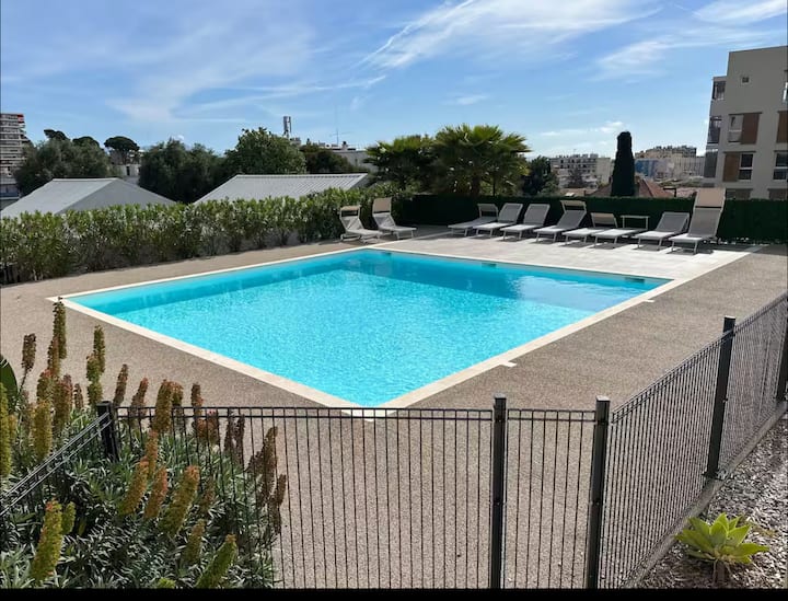 Appartement Vue Mer Et Piscine - 주엉 레 빵