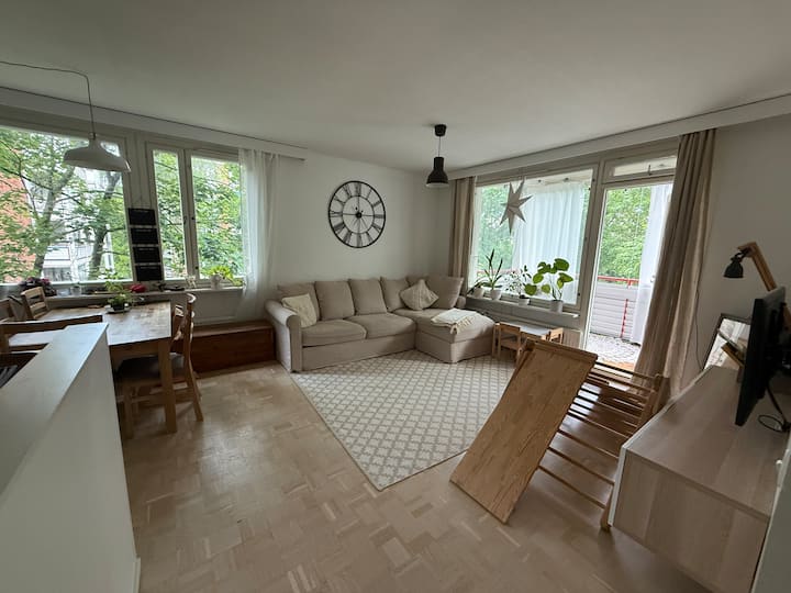 Bright 2 Bedroom Apartment - Helsinki