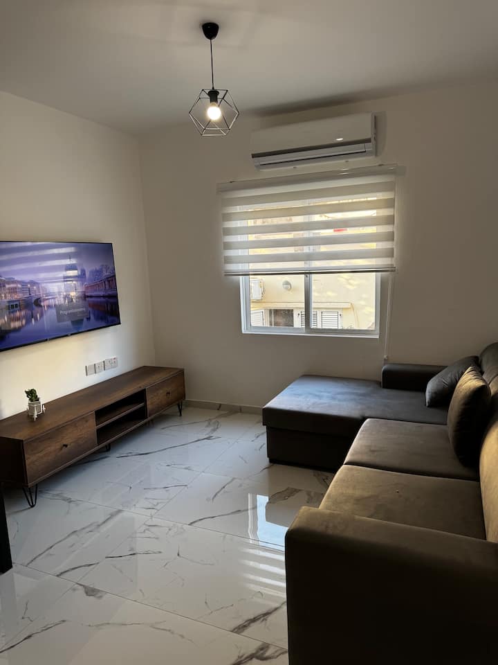 Magusa Merkez Kiralık Lüks 3+1 Daire - Famagusta