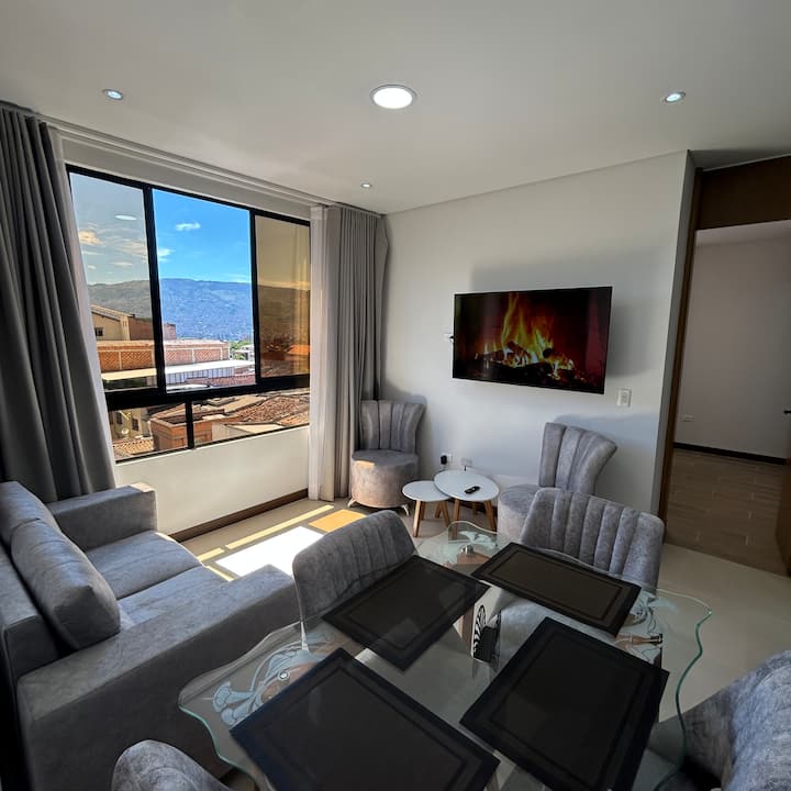 Apartamento Entero | Hermoso Y Totalmente Moderno - Medellín