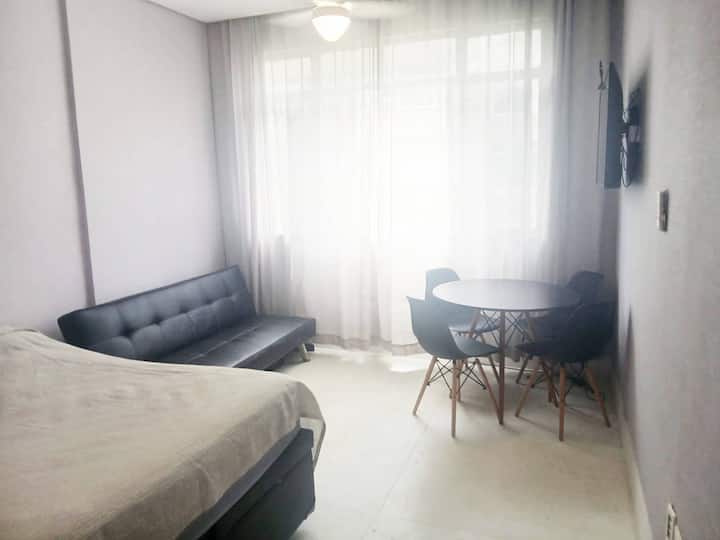 Estúdio Próximo à Praia. - Ipanema