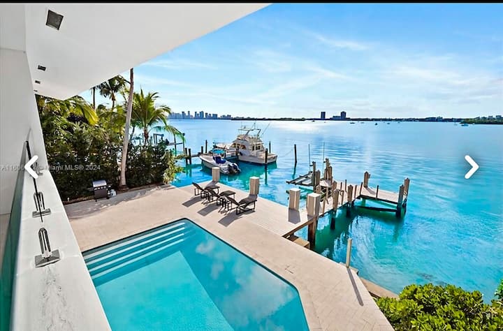 Sol Sirenas - Miami
