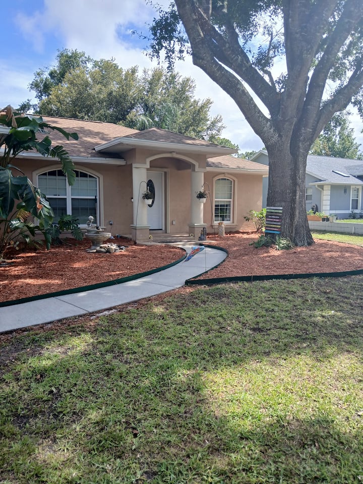 Charming 3/2 Vacation Home In Homosassa - Homosassa Springs, FL