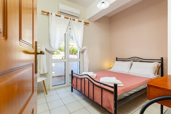 Panoramio Paleochora 18-b Mountain View Apartment - Palaiochora