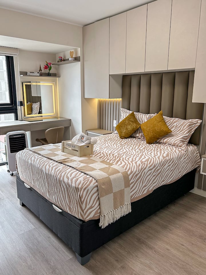 Luxury Barranco Apt W/ Pool & Ac - Lima