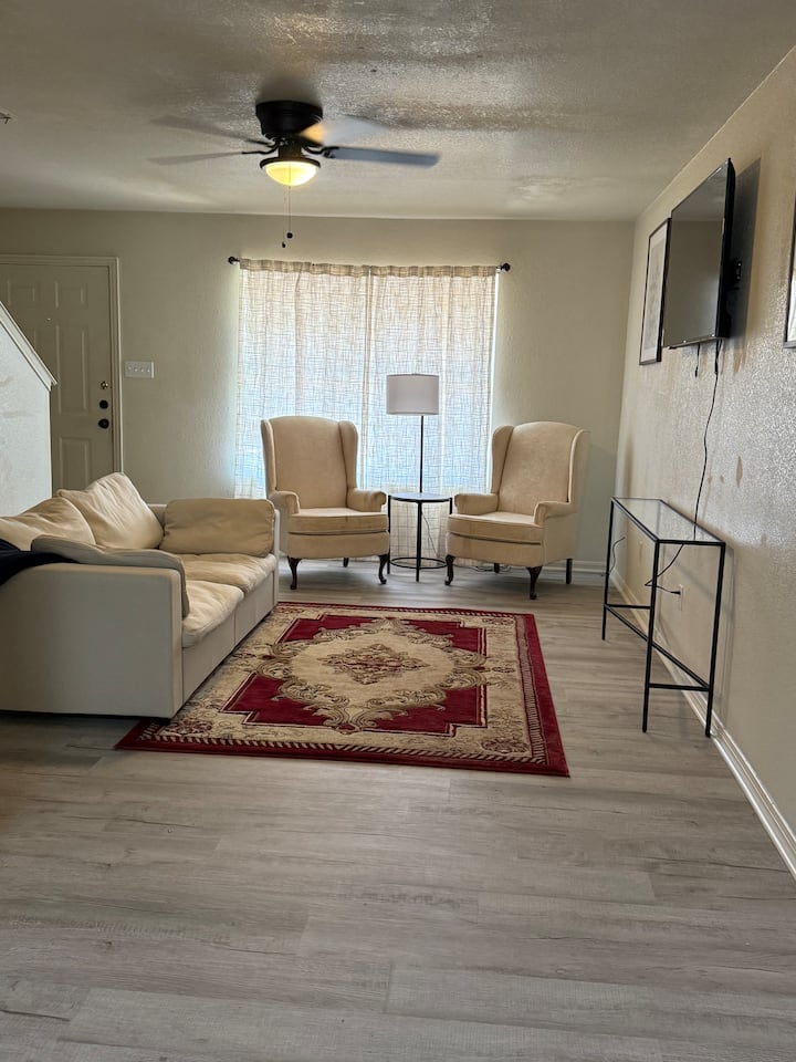 Sweet Furnished Home (45 Days Minimum) - Killeen, TX