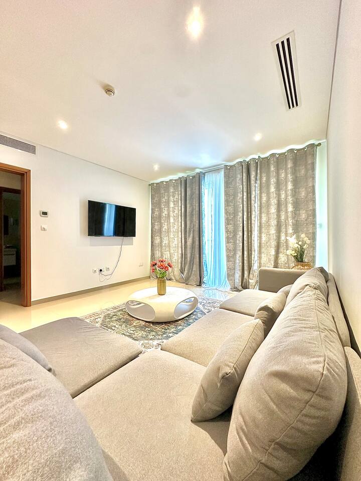 Chic Marina Al Mouj Retreat | Walk To Marina &Pool - Muscat