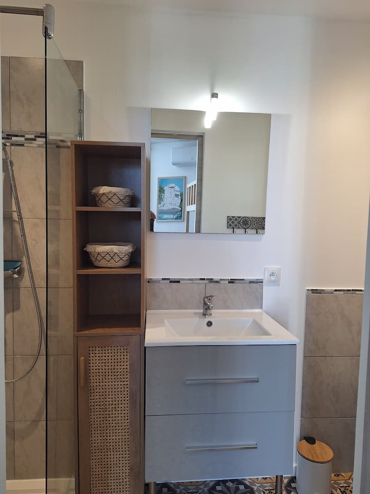 Charmant Studio Avec Piscine Réduction Dès 7 Jours - Balazuc