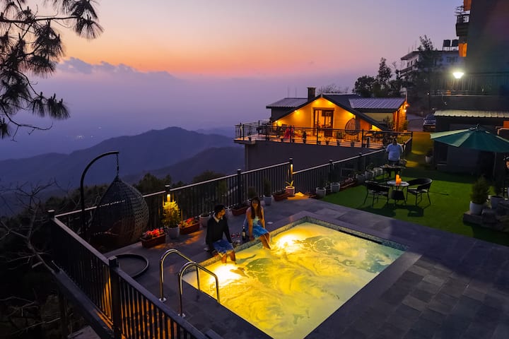 2-bhk W/ Hills Views, Garden & Outdoor Seating - Kasauli