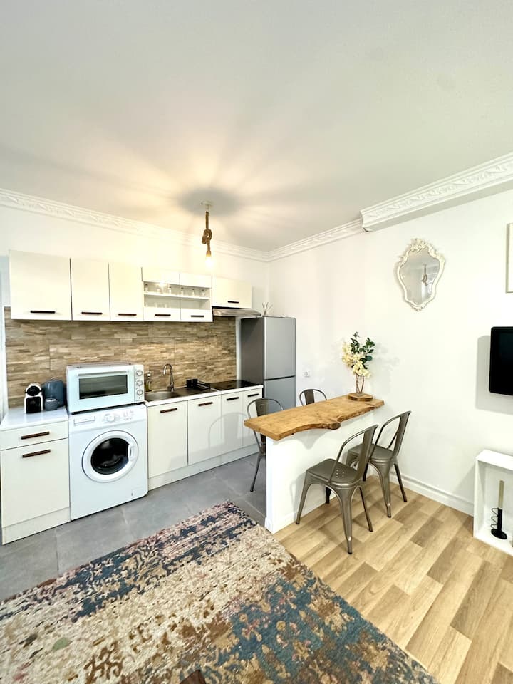 Appartement Avec Jacuzzi - Porte de Saint-Ouen