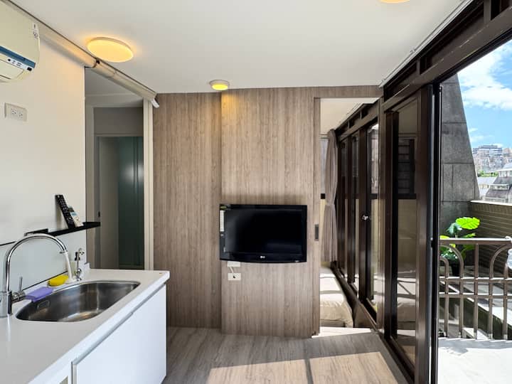 Living In Tpe Ximen시먼–超美市景 電梯大樓 獨立門戶及露臺 近捷運550m超方便 - Cina