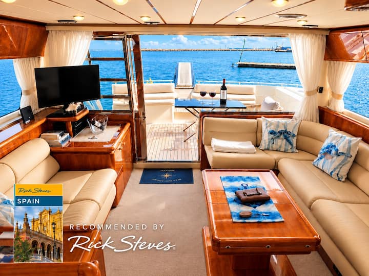 Captain Cangrejo | Luxury Yacht Hotel Cádiz - Cádiz