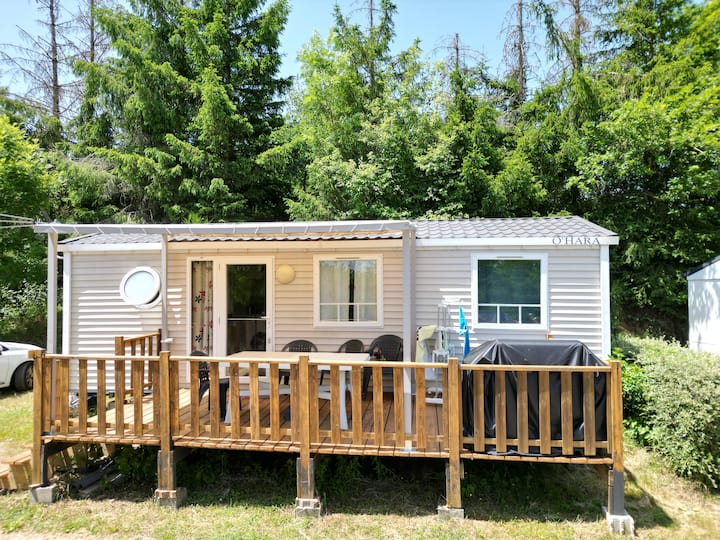 Bungalow Climatisé 
6 Personnes
  Camping 4 * - Pont-de-Salars
