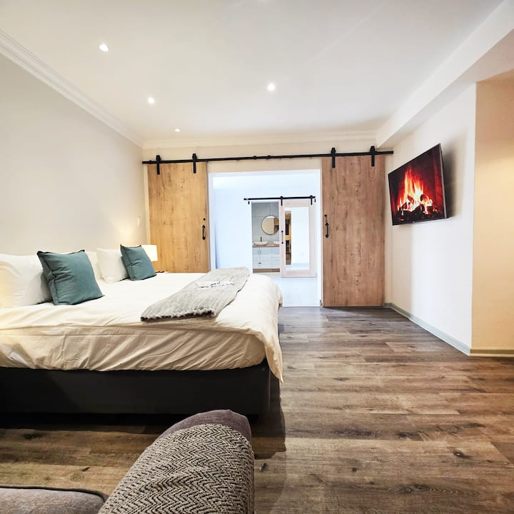 Self Catering Room - George