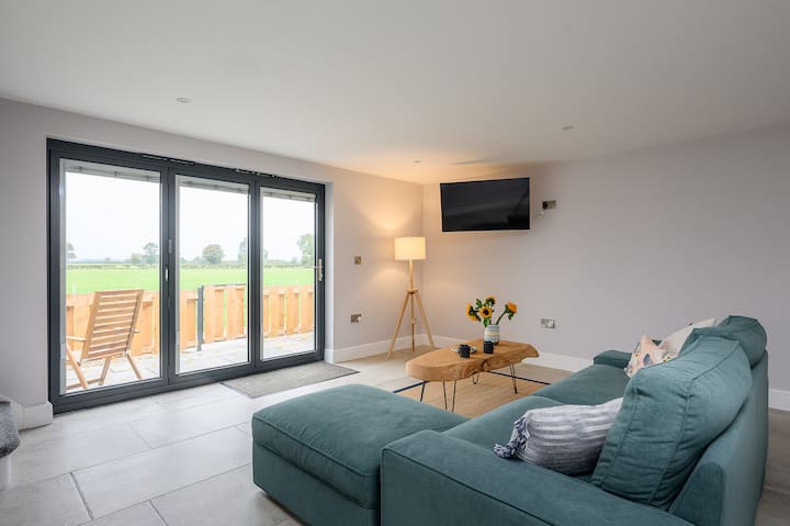 Modern Peaceful Rural Cottage - Malton