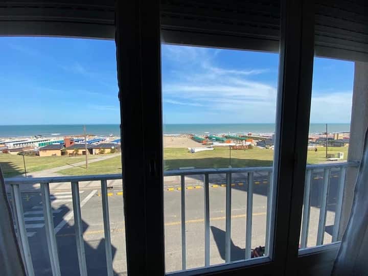 Hermoso Depto. Frente Al Mar - Miramar