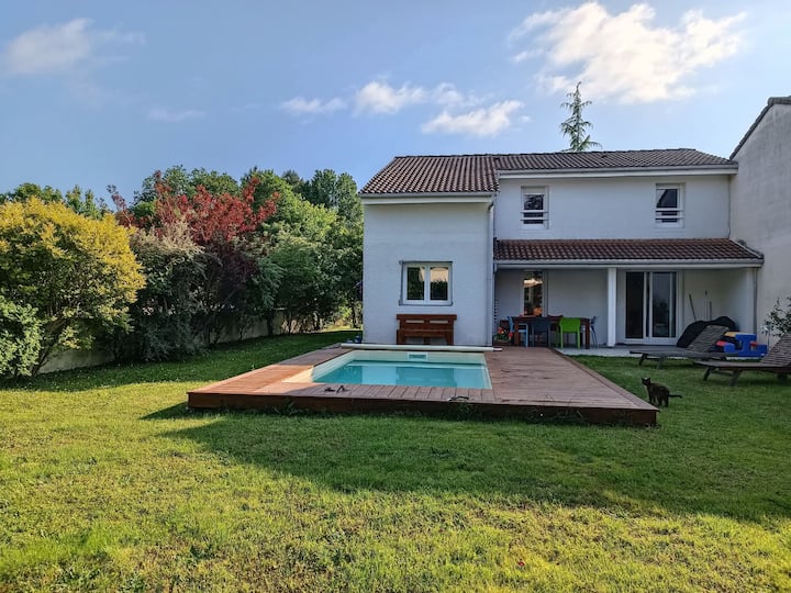 Agréable Maison Familiale - Cestas