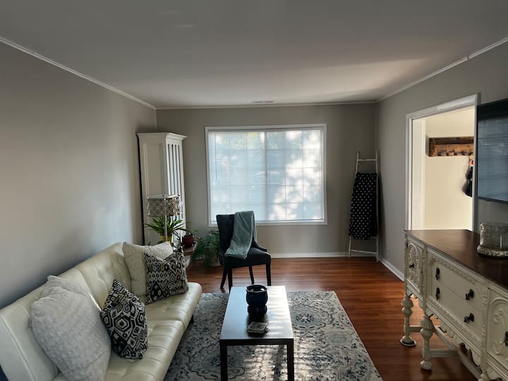 Cozy Condo - Dundee, MI