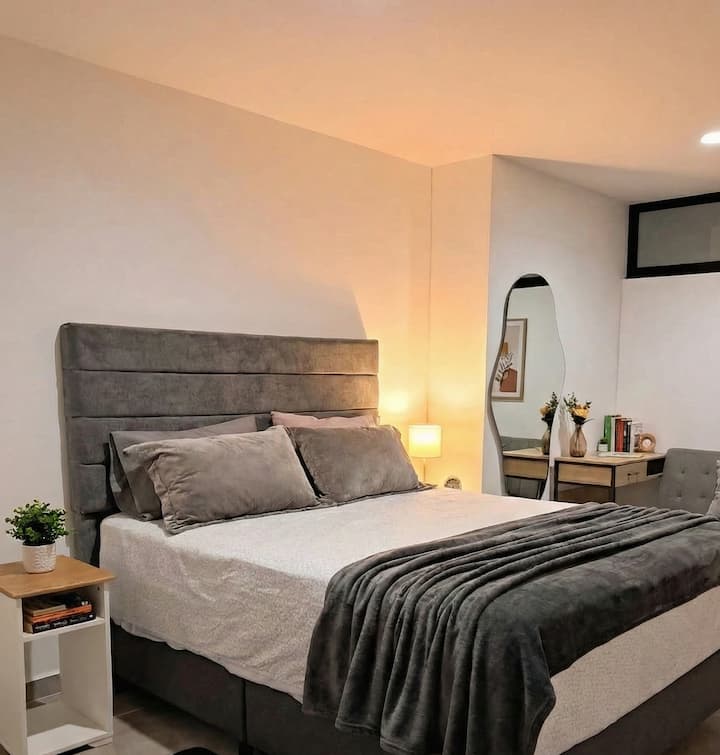 Cómodo Apartaestudio. Nuevo. Excelente Ubicación. - Ibagué