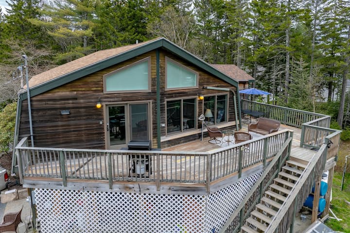 Renovated 3br Rental In Bass Harbor! [High Deck] - Acadia National Park