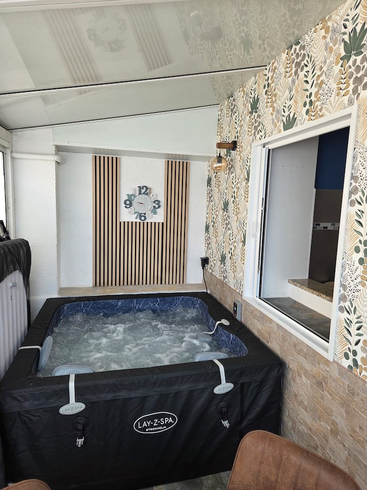 Meublé De Charme Avec Spa 50 M Plage De Pontaillac - Royan