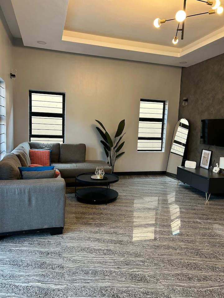 Apparemment Modern Et Luxueux A Lubumbashi - Lubumbashi