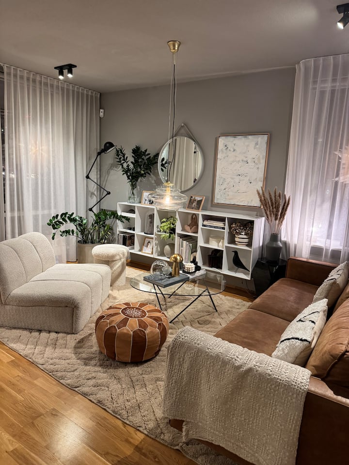 Beautiful And Bright Apartment - Islande